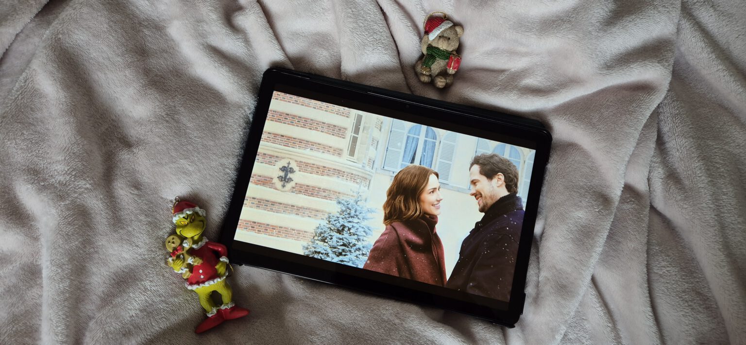 Champagne Problems (2025) | Movie Review - A happy life
